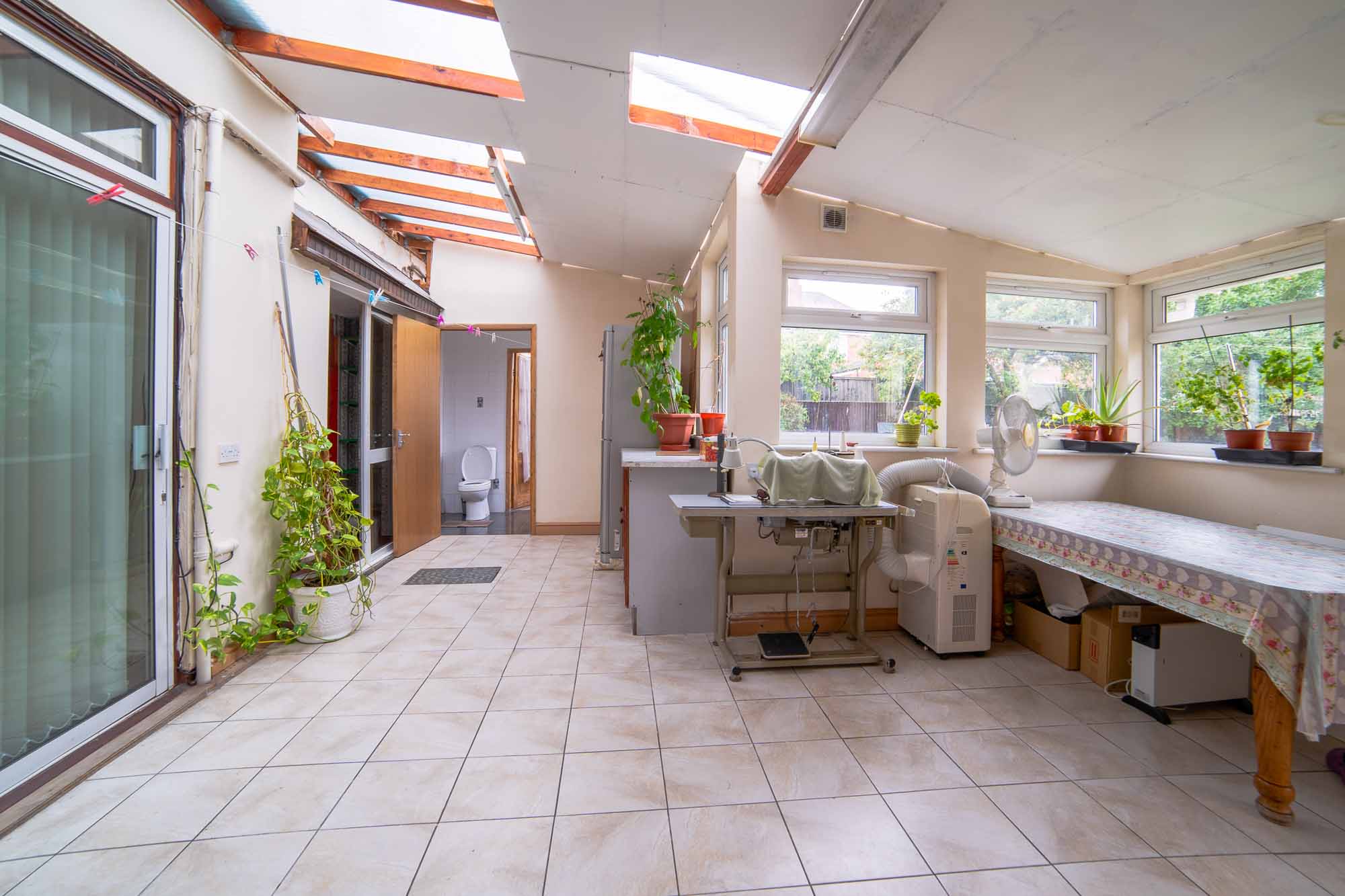 7 Bedroom Detached House - Evington Drive, Evington - Zavsons Properties